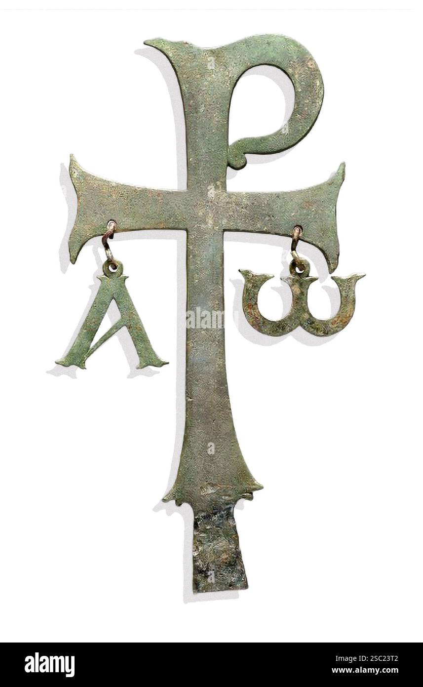 7504. Alpha - Omega cross, bronze c. 4-5th. C Stock Photo - Alamy