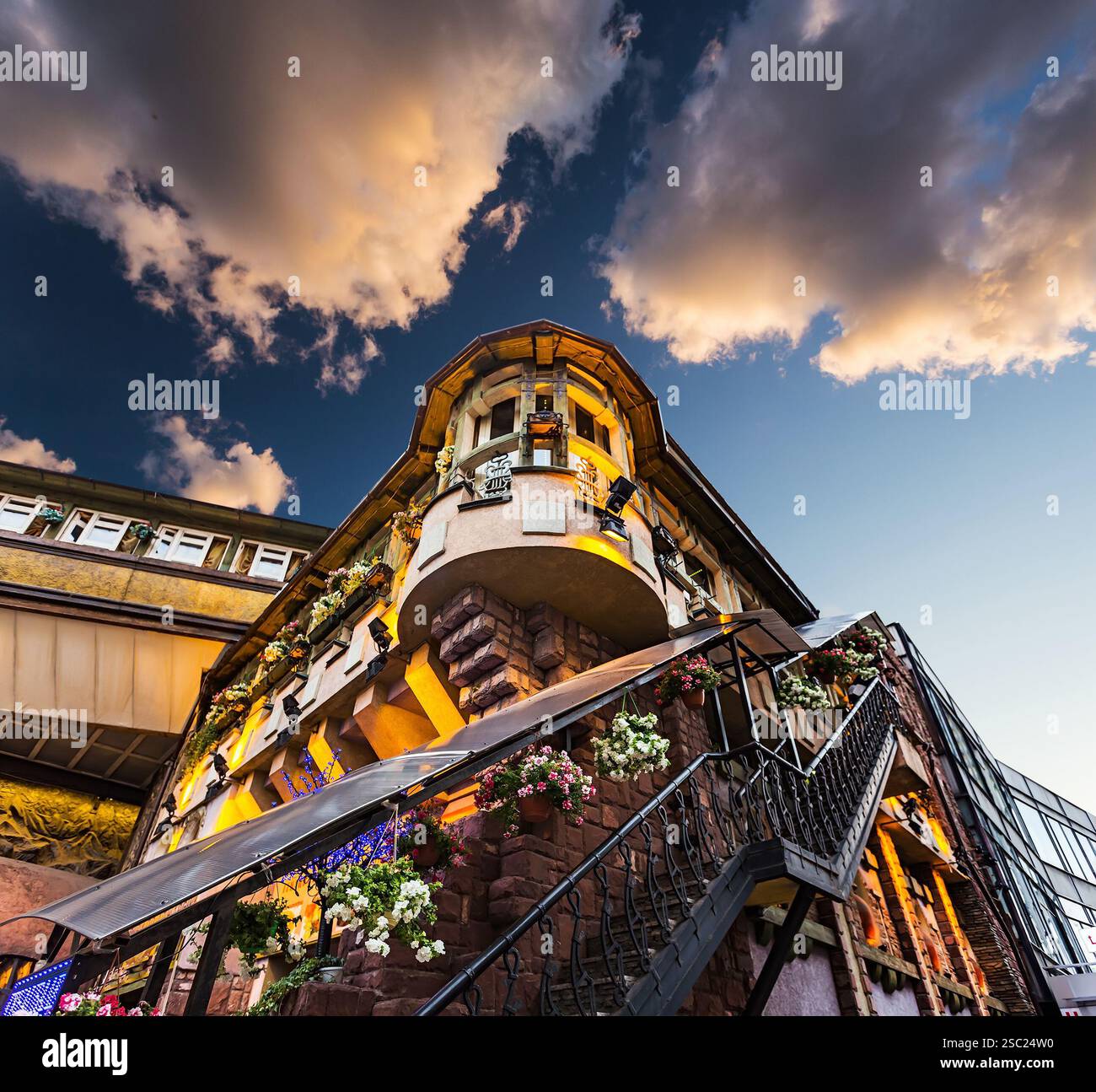 Old house in moscow hi-res stock photography and images - Alamy