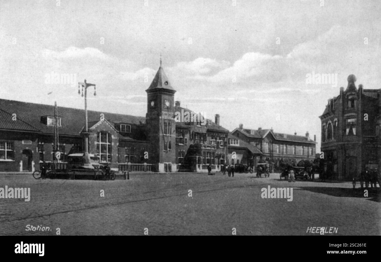Gezicht op het NS station Heerlen te Heerlen Stock Photo - Alamy