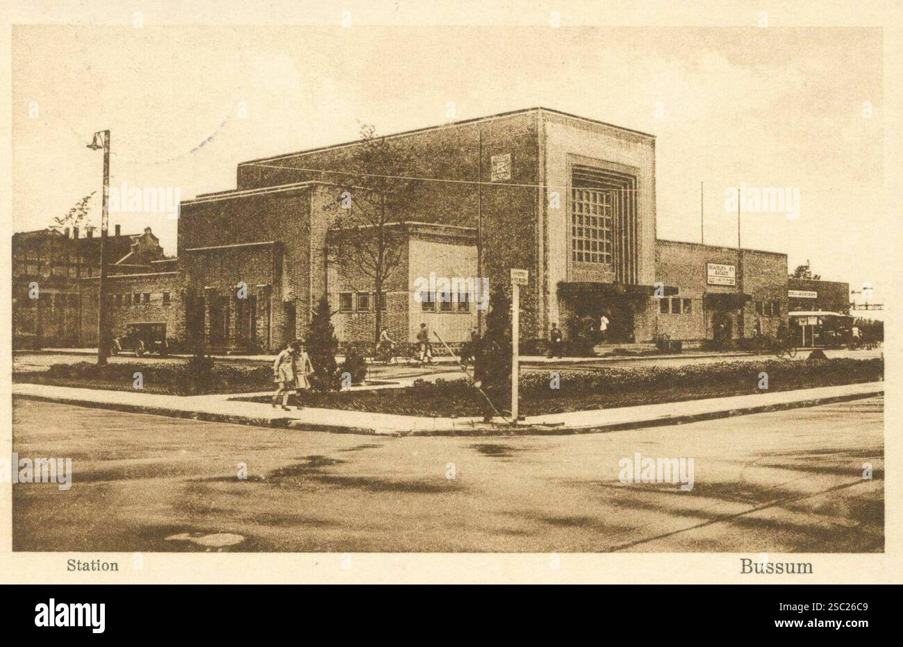 Gezicht op het NS station Naarden Bussum te Bussum Stock Photo - Alamy