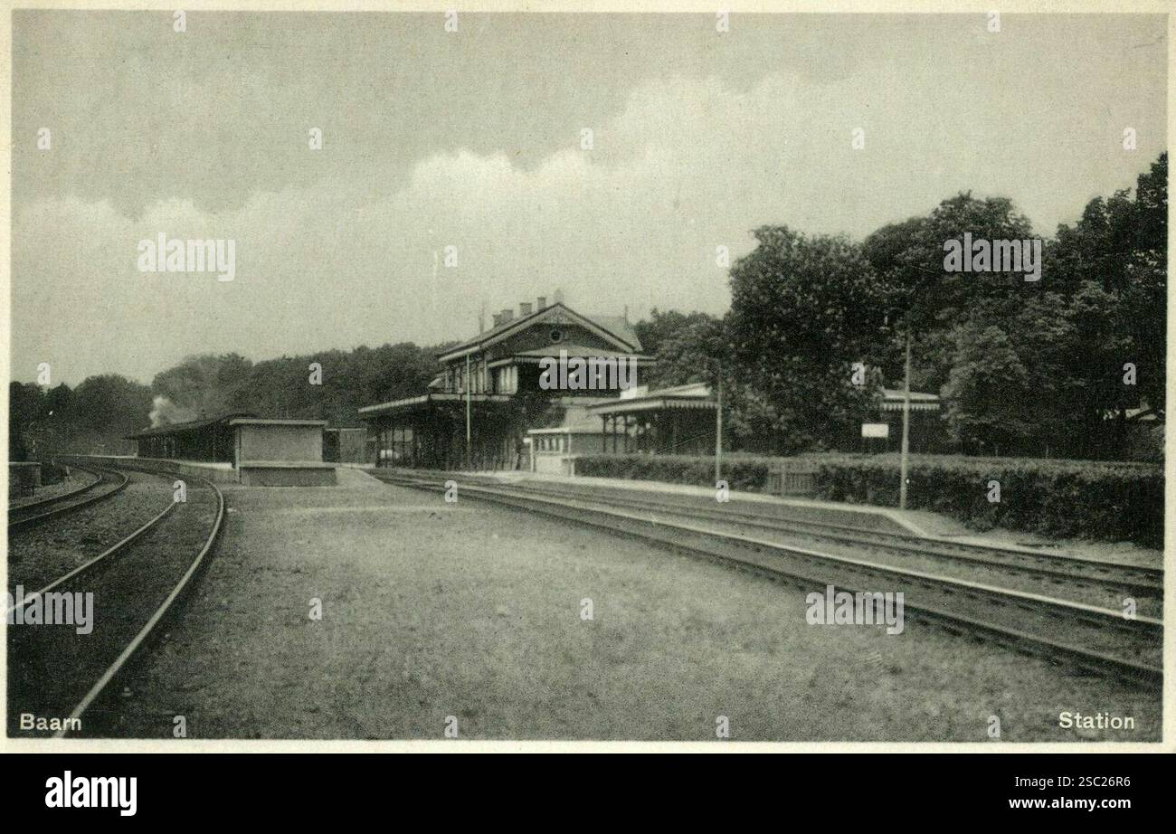 Gezicht op het N.S.station Baarn te Baarn Stock Photo - Alamy