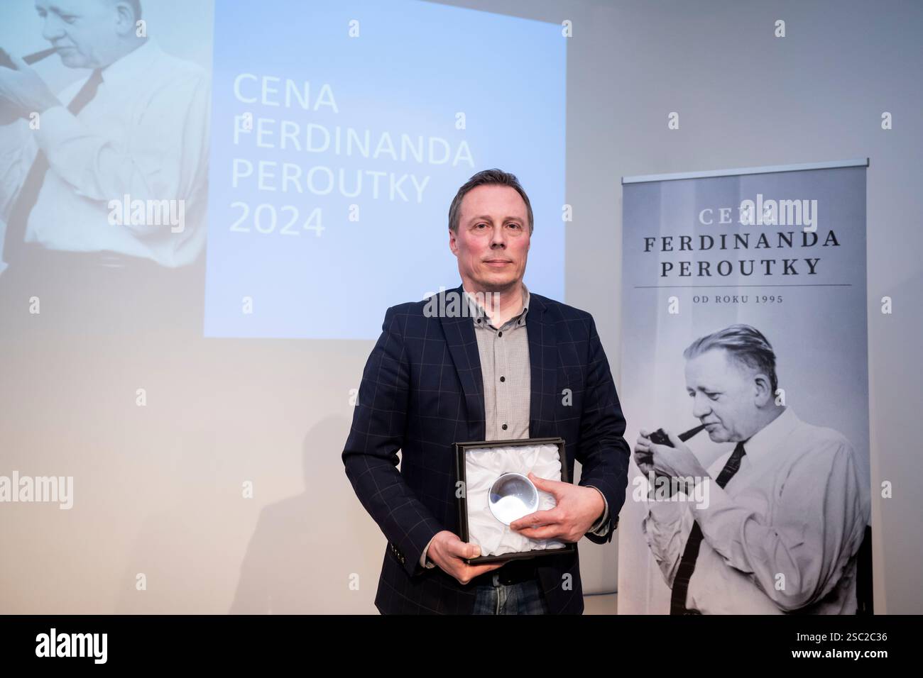 The Ferdinand Peroutka Journalism Prize for the past year has been ...