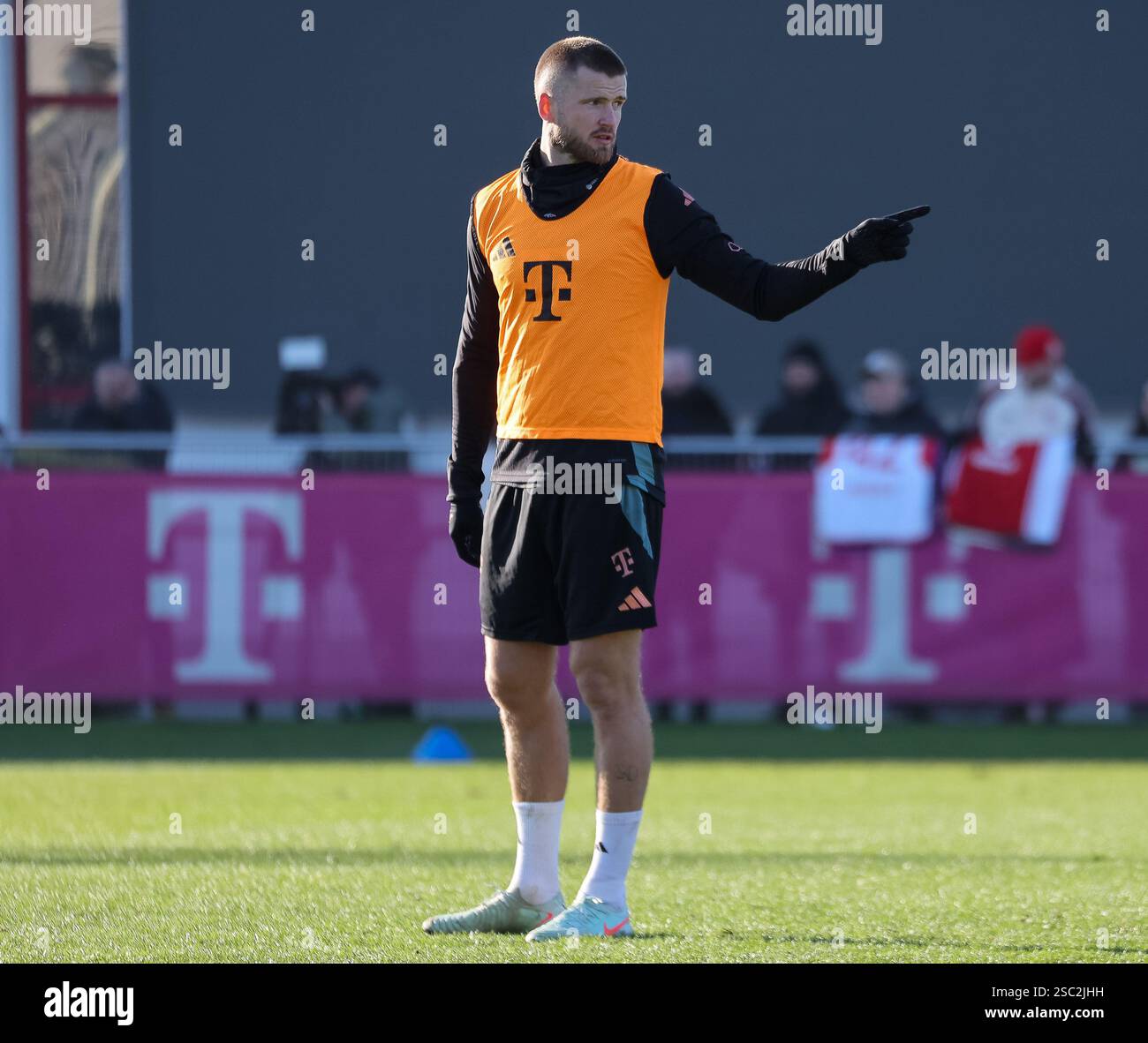 Eric Dier (FC Bayern Muenchen, #15) beim Training, GER, Oeffentliches ...
