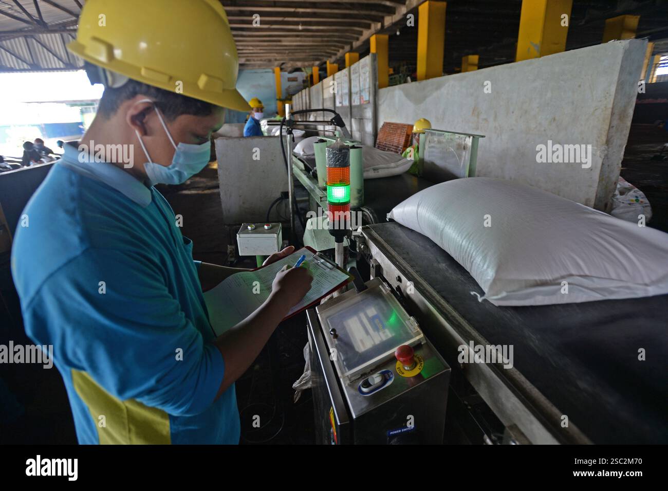 Semarang, Semarang, Indonesia. 4th Feb, 2025. An arrangement of bags ...