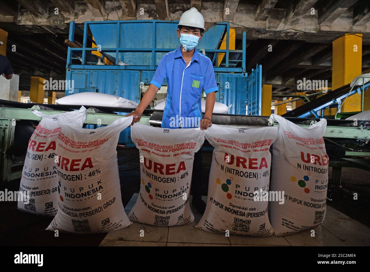 Semarang, Semarang, Indonesia. 4th Feb, 2025. An arrangement of bags ...