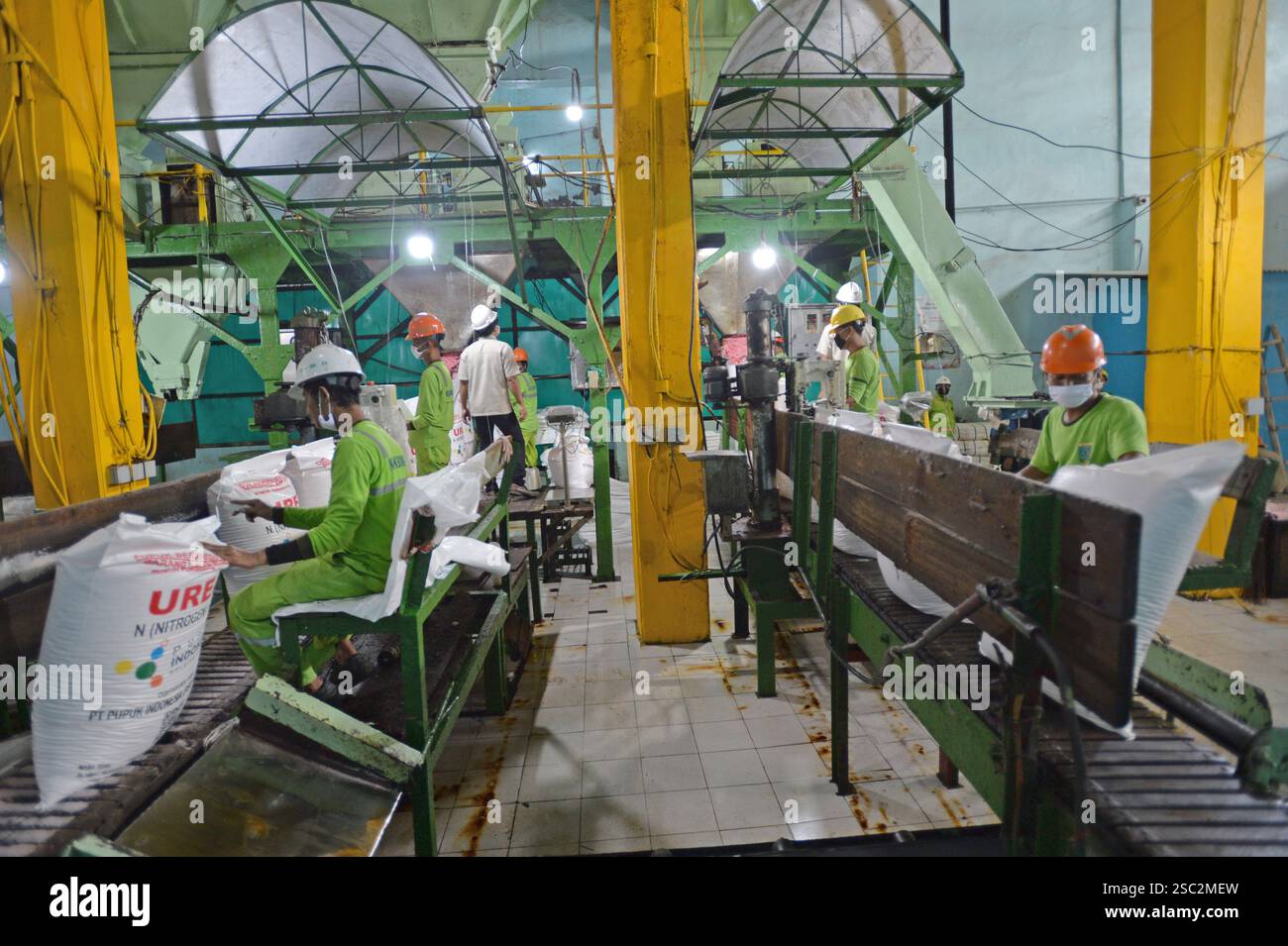Semarang, Semarang, Indonesia. 4th Feb, 2025. An arrangement of bags ...
