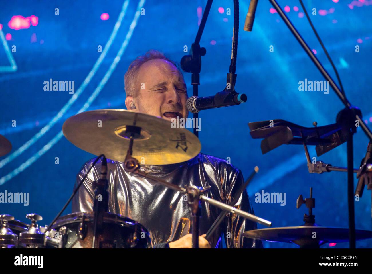 Estados Alterados Colombian electronic rock band. Circulart is a music ...