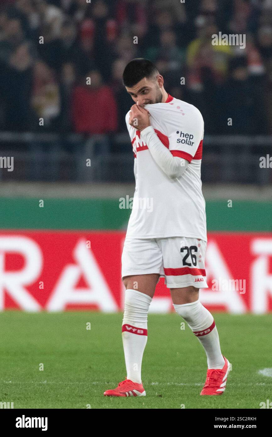 Stuttgart, Deutschland. 04th Feb, 2025. Deniz Undav (VfB Stuttgart #26) GER, VfB Stuttgart vs ...