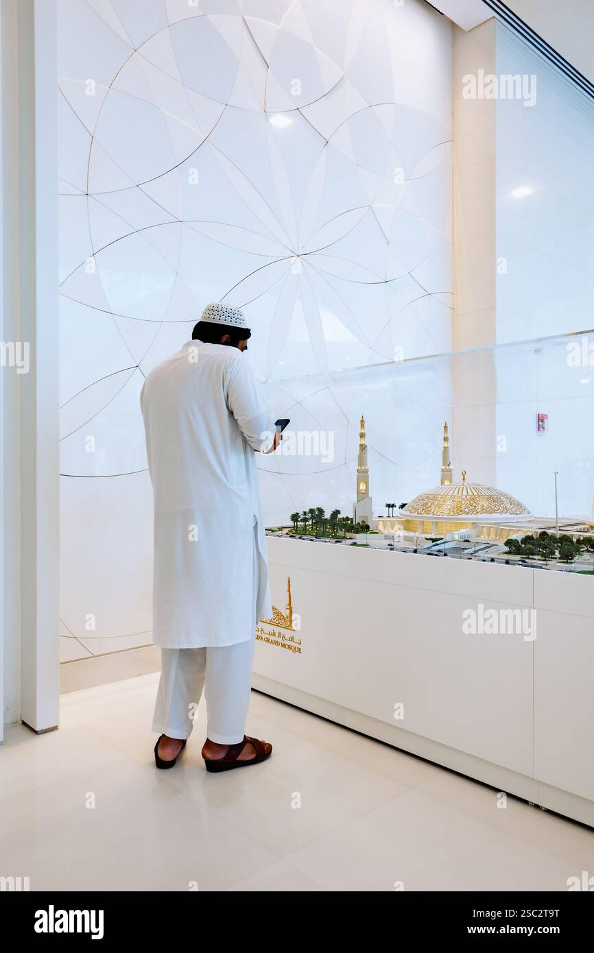 Sheikh khalifa mosque hi-res stock photography and images - Alamy