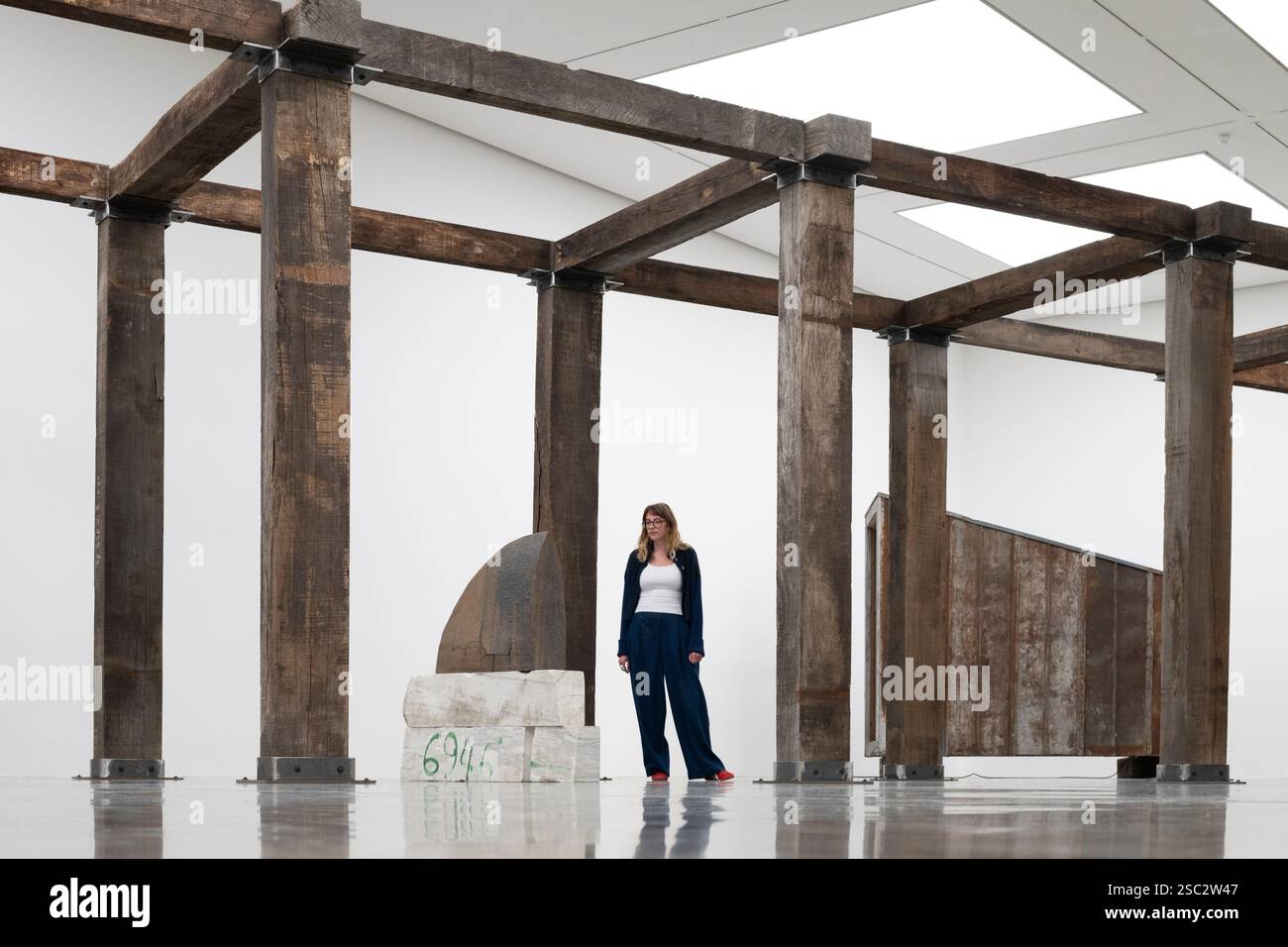 White Cube, Bermondsey, London, UK. 5th Feb, 2025. Theaster Gates, 1965 ...