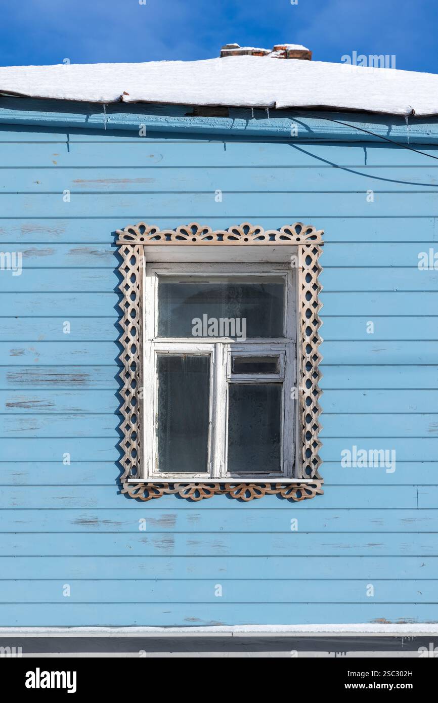 Ornamental window on front hi-res stock photography and images - Alamy