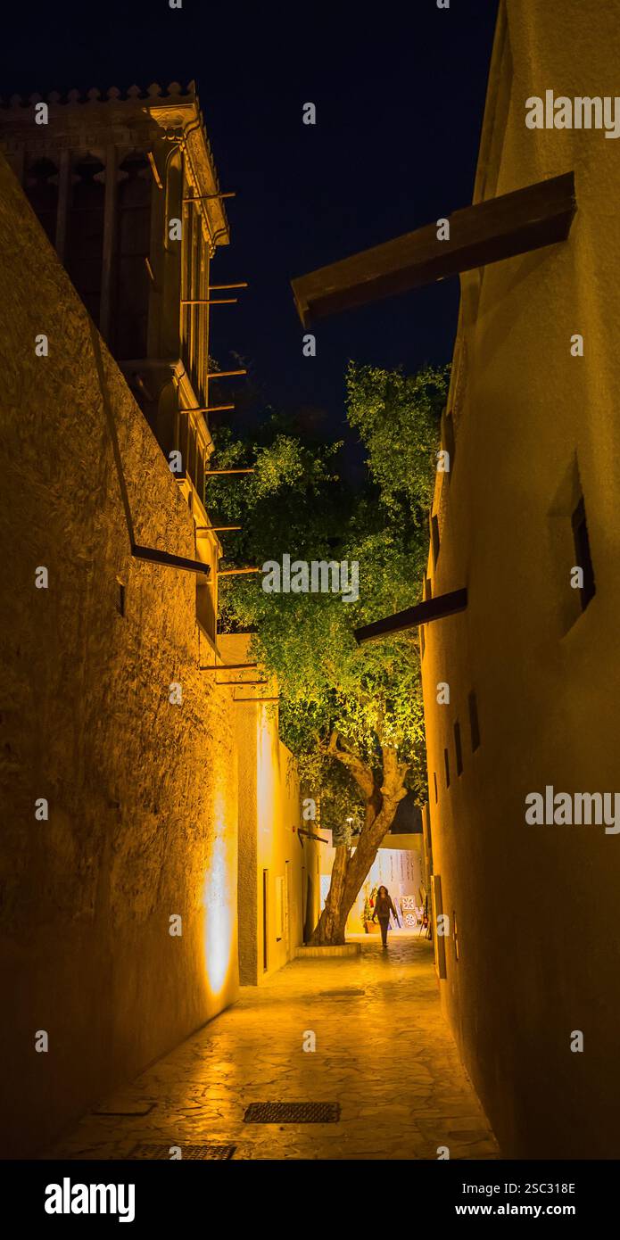 Arab Street in the old part of Dubai, UAE Stock Photo - Alamy