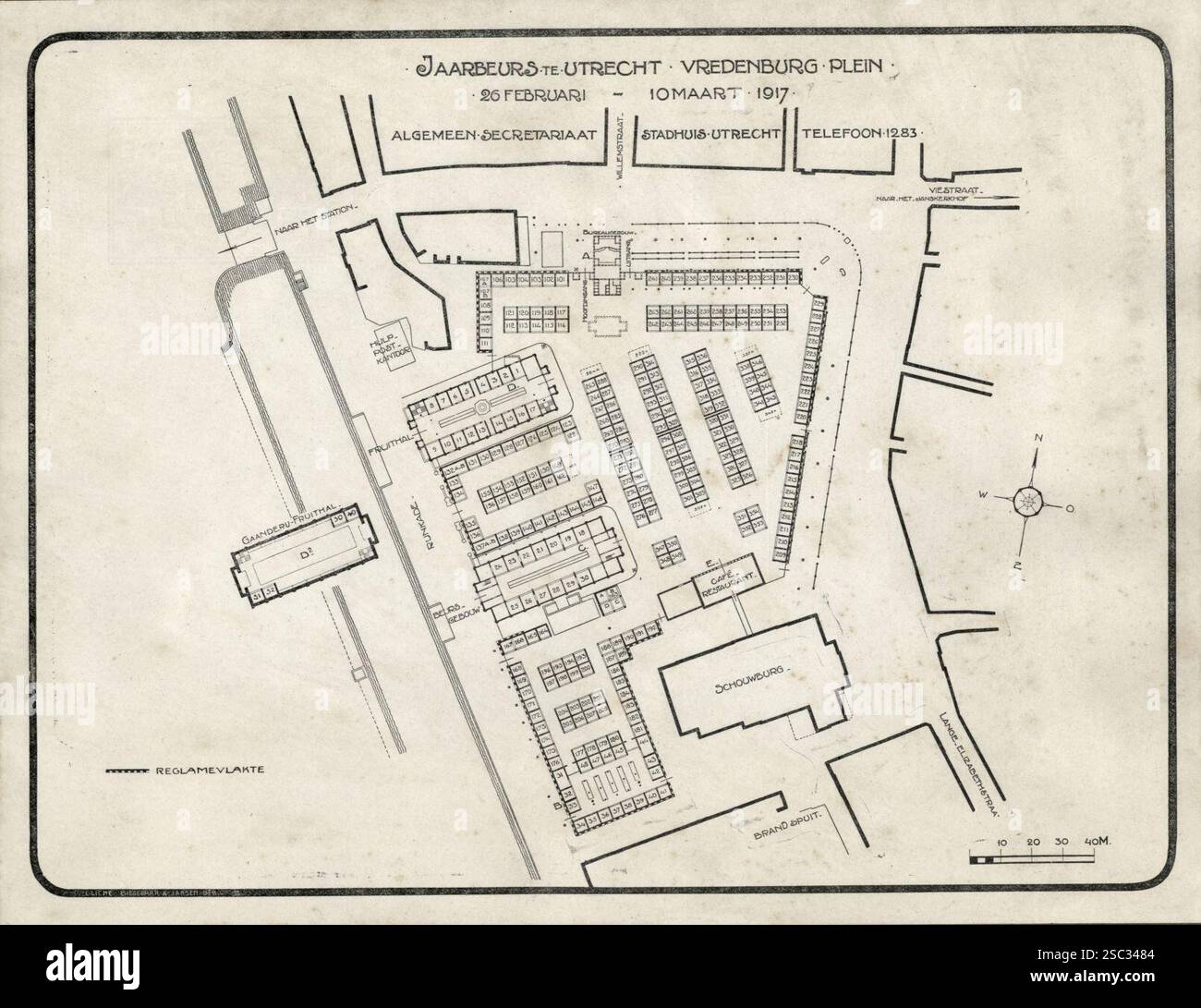 Plattegrond van het Vredenburg te Utrecht met de Fruithal Korenbeurs ...