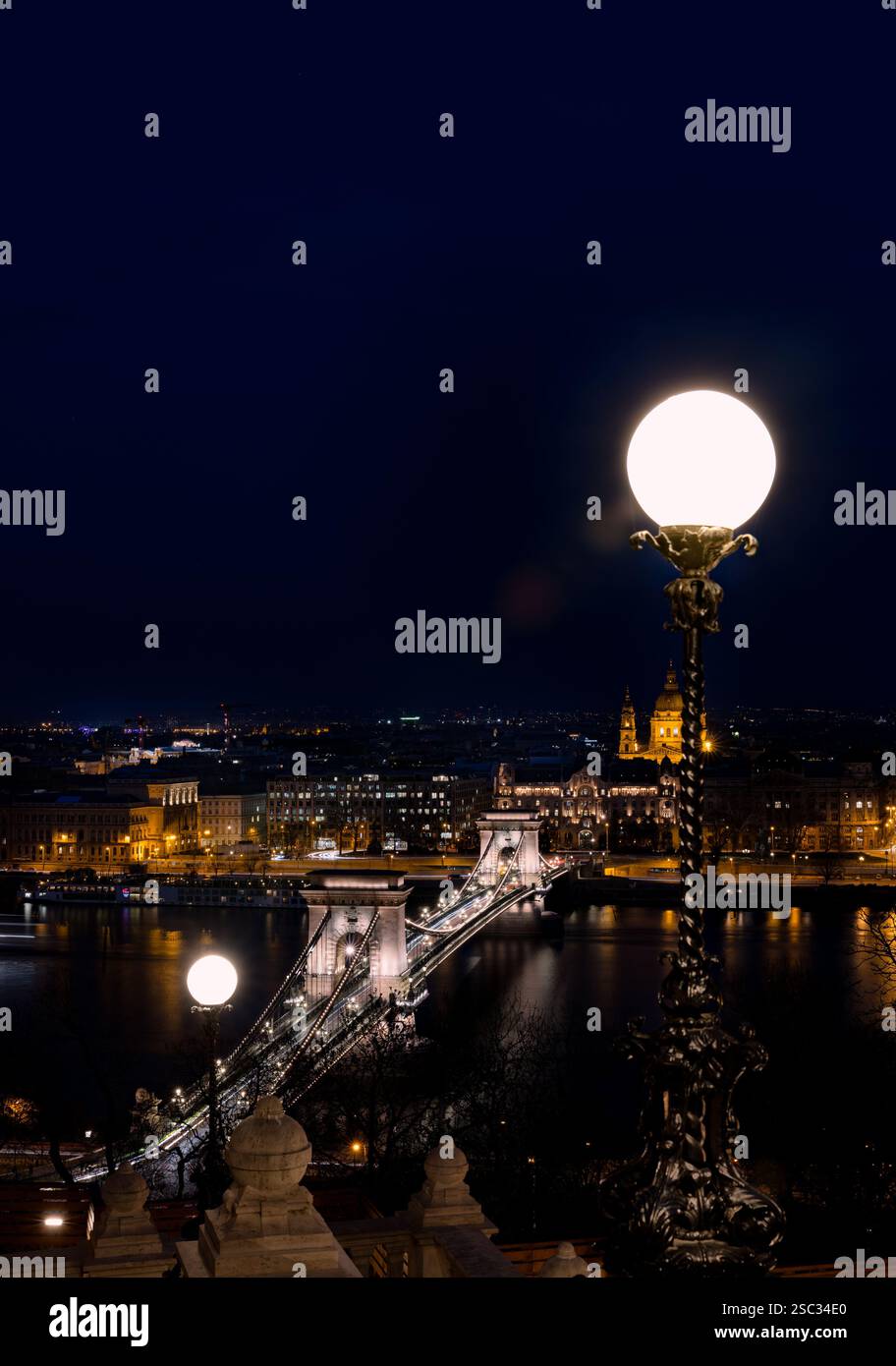 Traffic light trails over the Szechenyl ( also known as the 'Chain ...