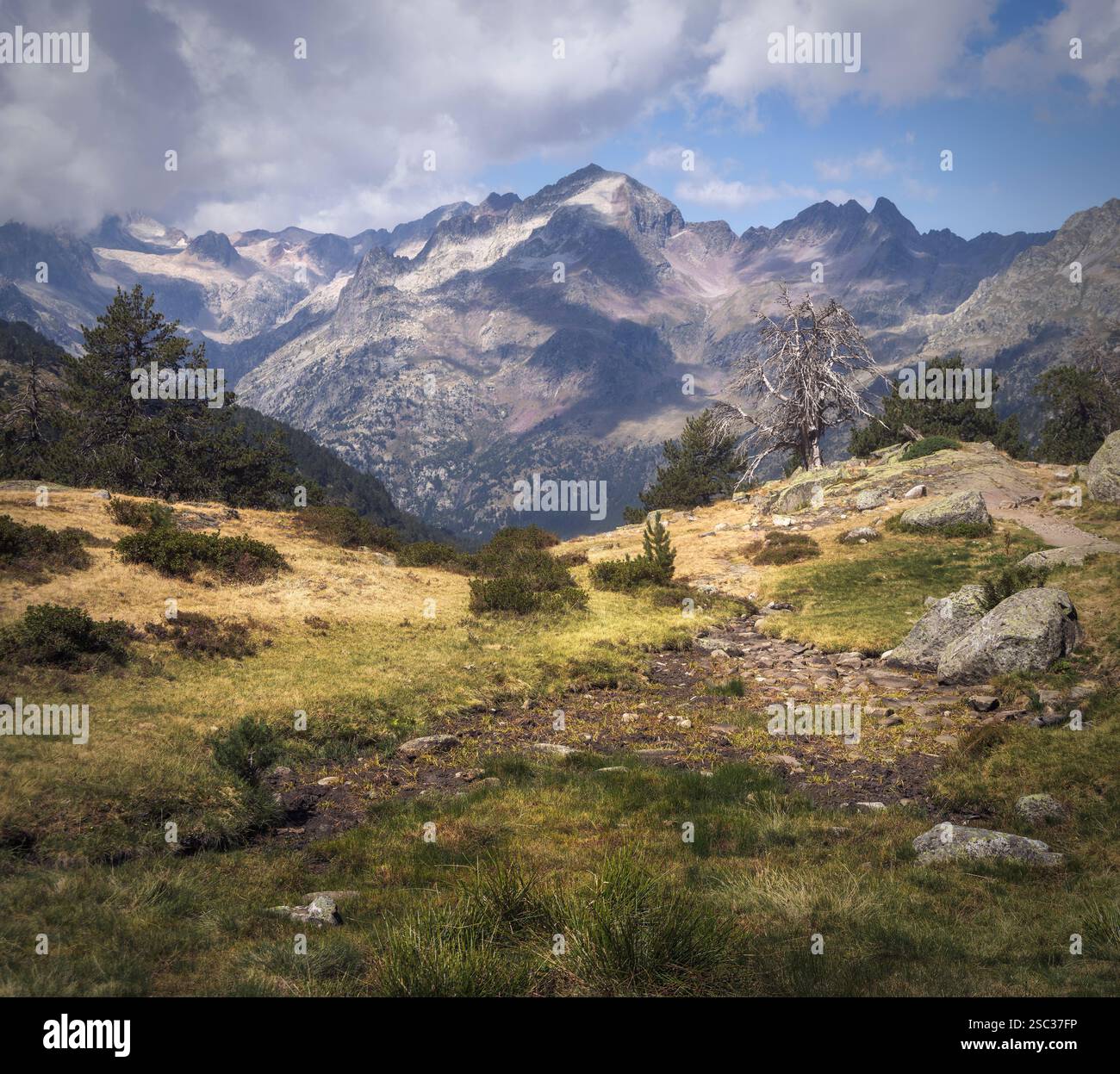 Posets maladeta national park hi-res stock photography and images - Alamy
