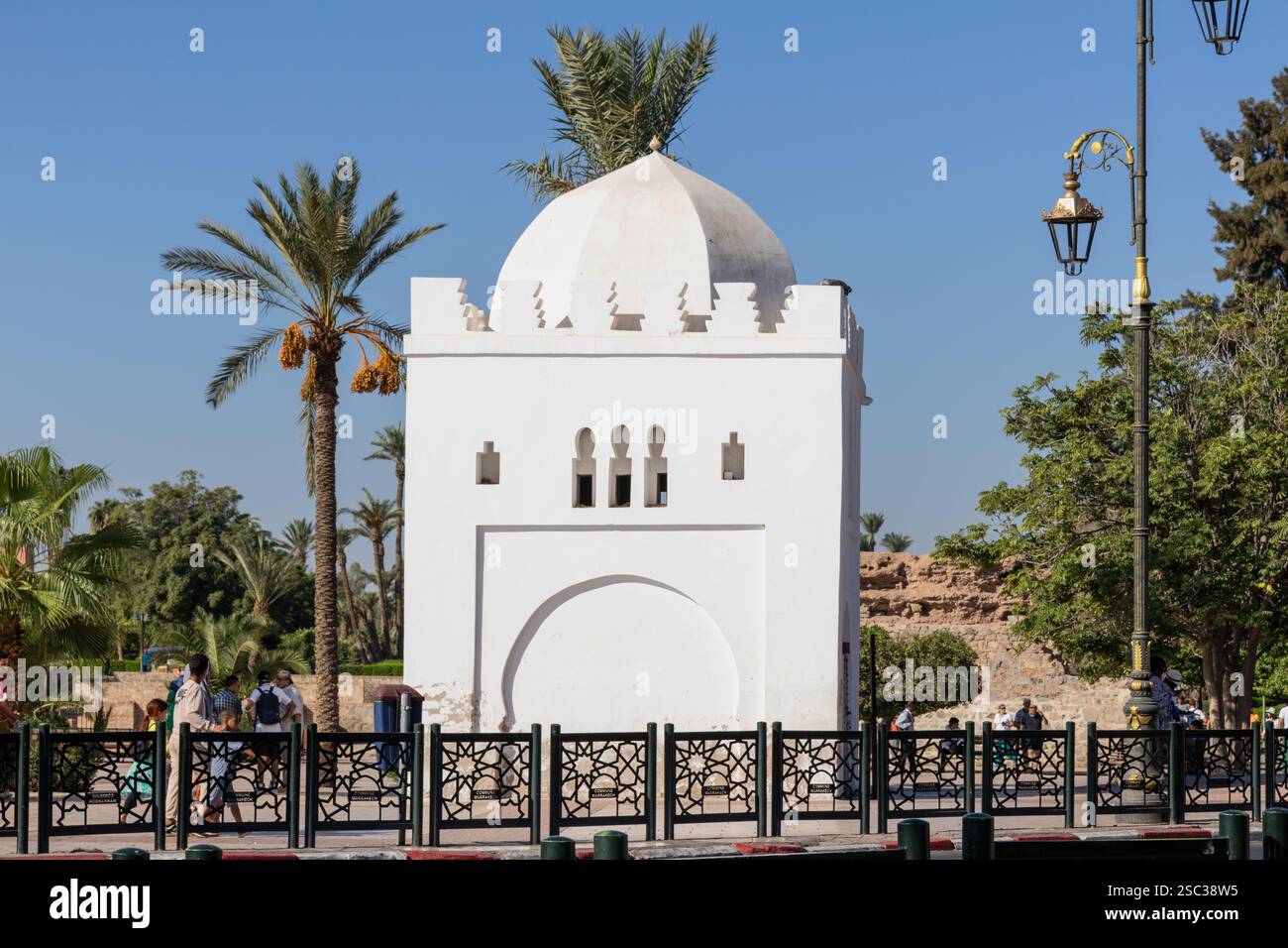 Kubba Fatima Zohra, The Koutoubia Mosque Minaret in Marrakech, Morocco ...