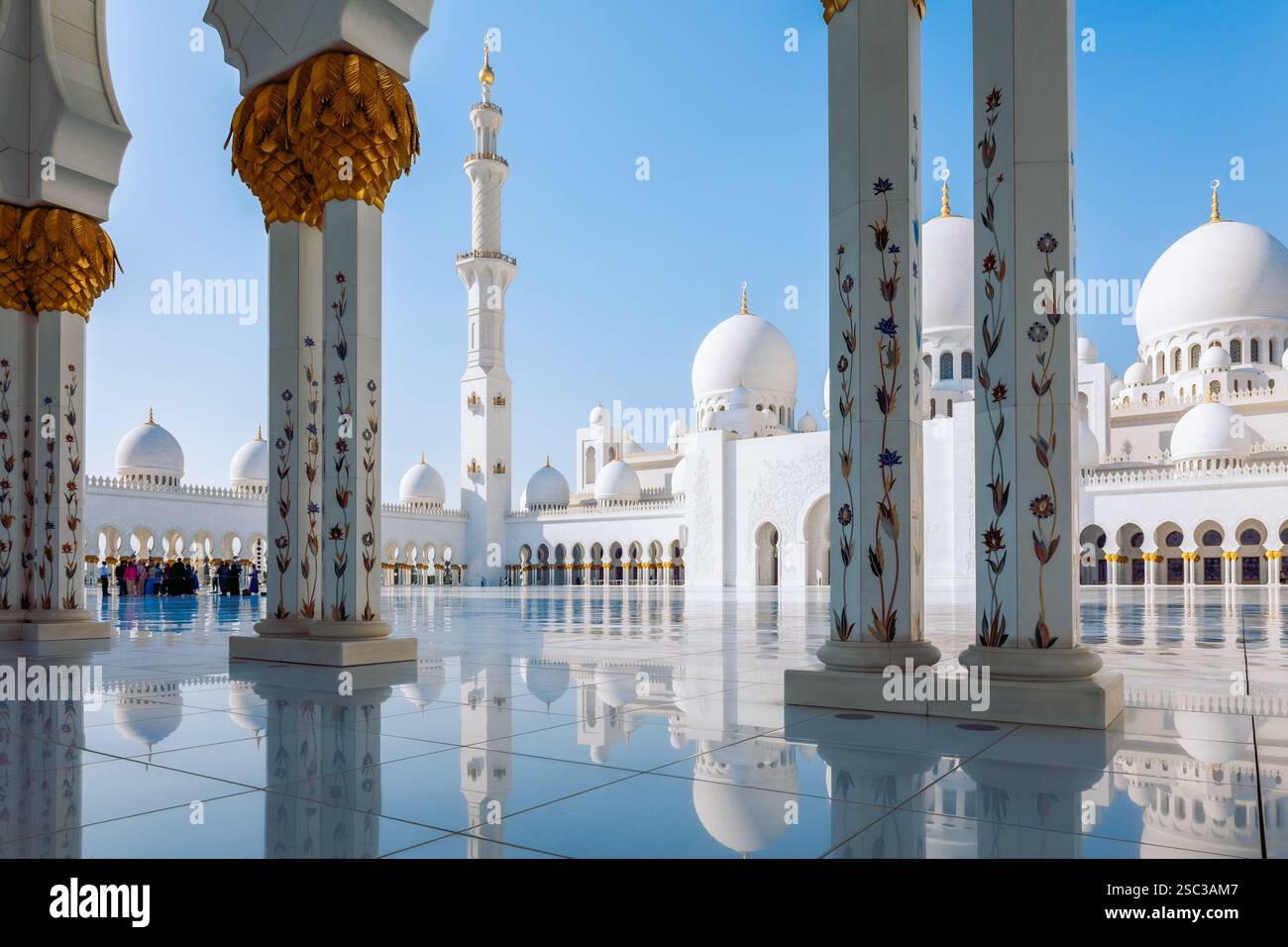 View of Sheikh Zayed Grand Mosque in Abu Dhabi made of white marble ...
