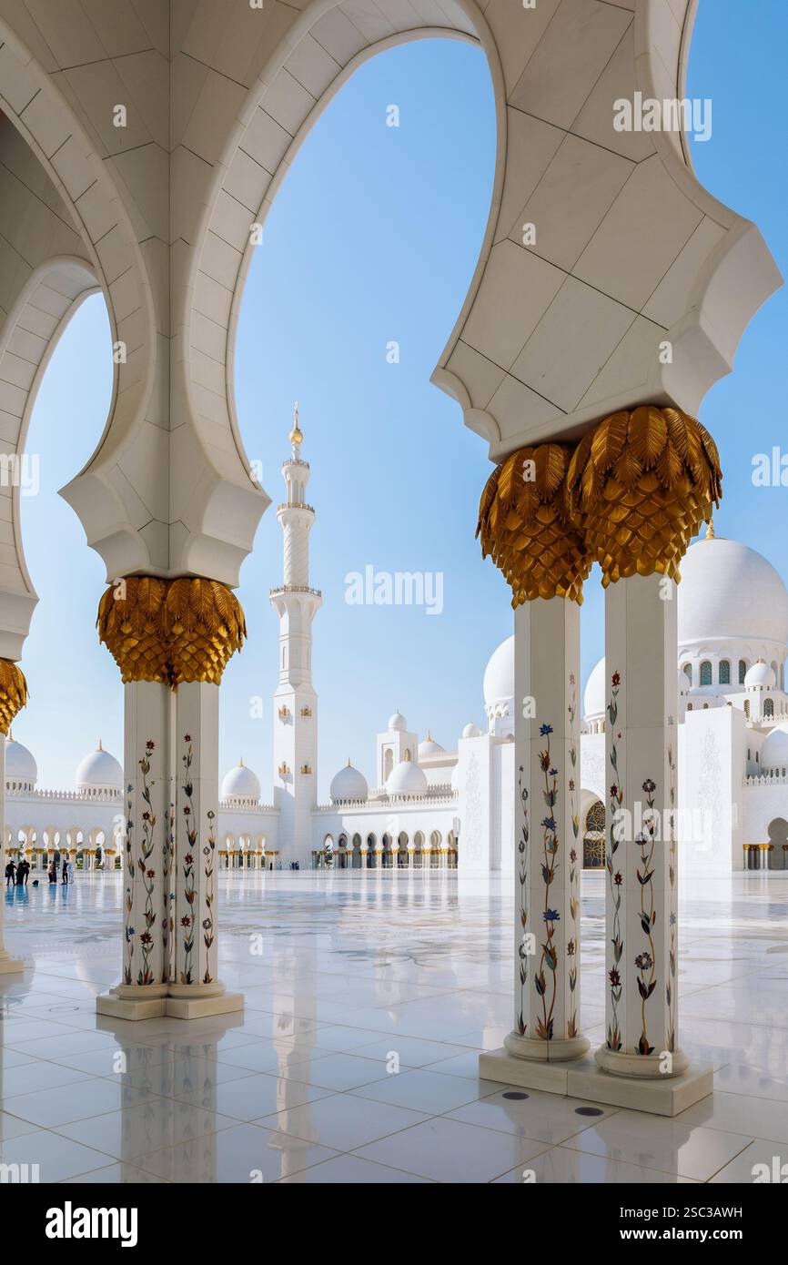 View of Sheikh Zayed Grand Mosque in Abu Dhabi made of white marble ...