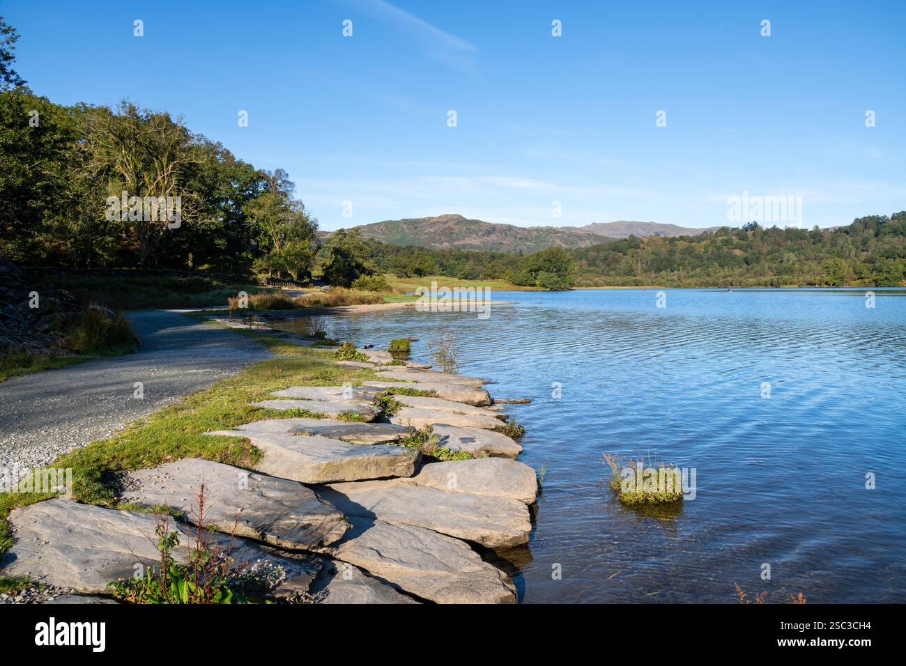 Beautiful September morning at Rydal Water near Ambleside in the Lake ...