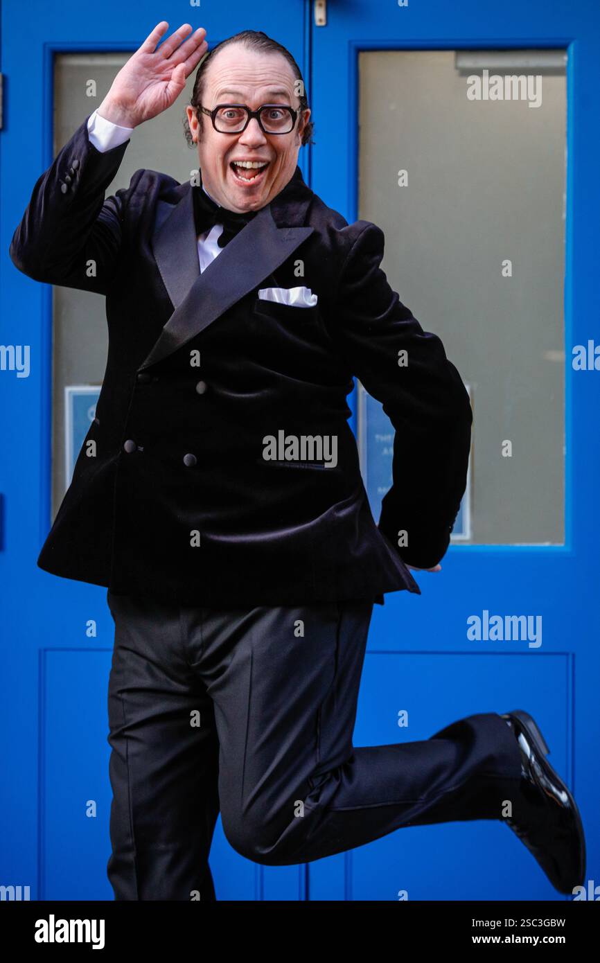 London, UK. 05th Feb, 2025. Bob Golding as Eric Morecambe. Cast members ...