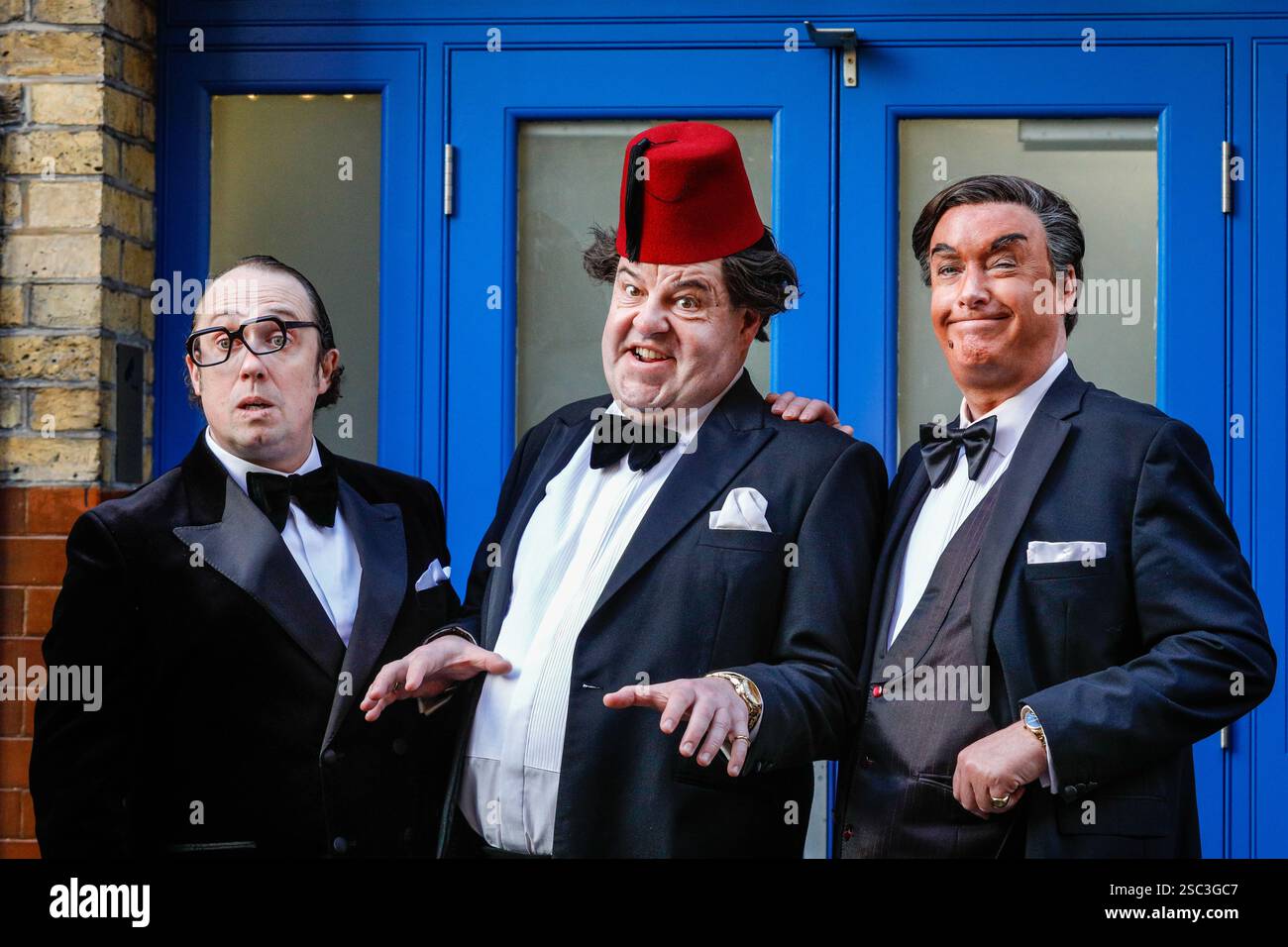 London, UK. 05th Feb, 2025. Cast members pose by the theatre's stage ...