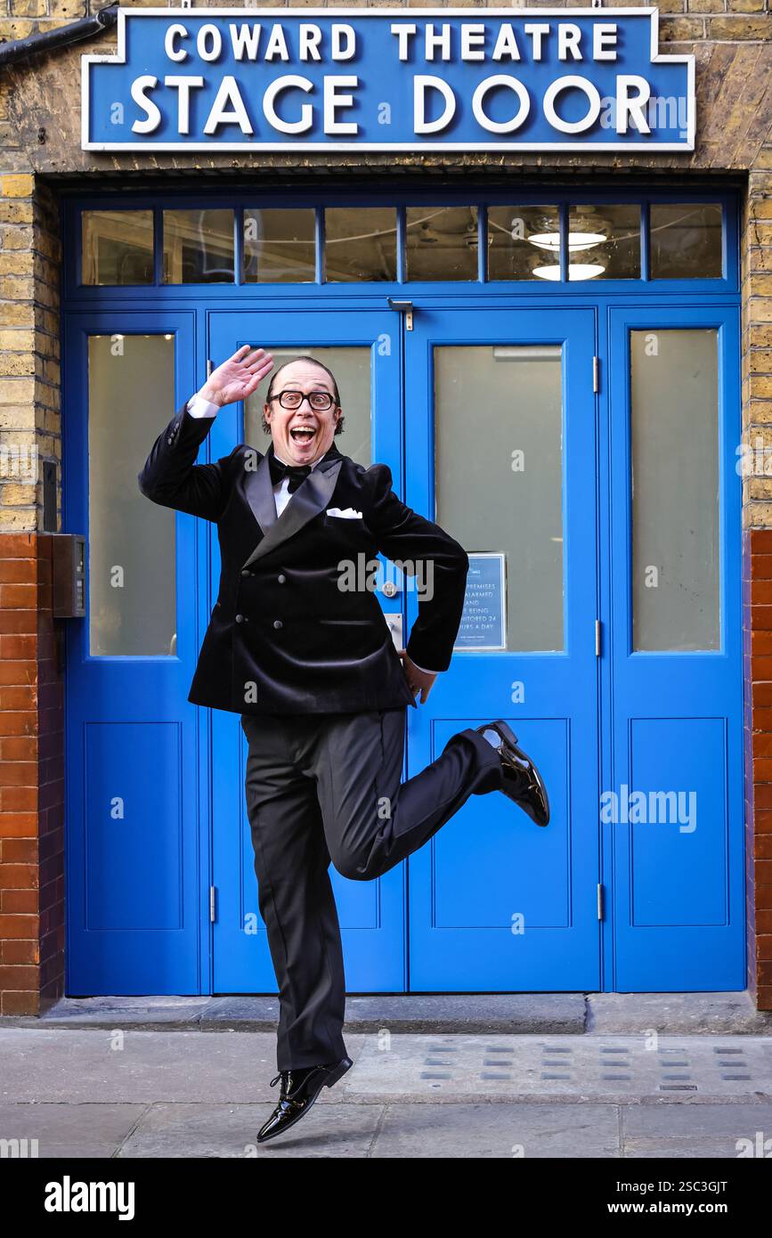 London, UK. 05th Feb, 2025. Bob Golding as Eric Morecambe. Cast members ...