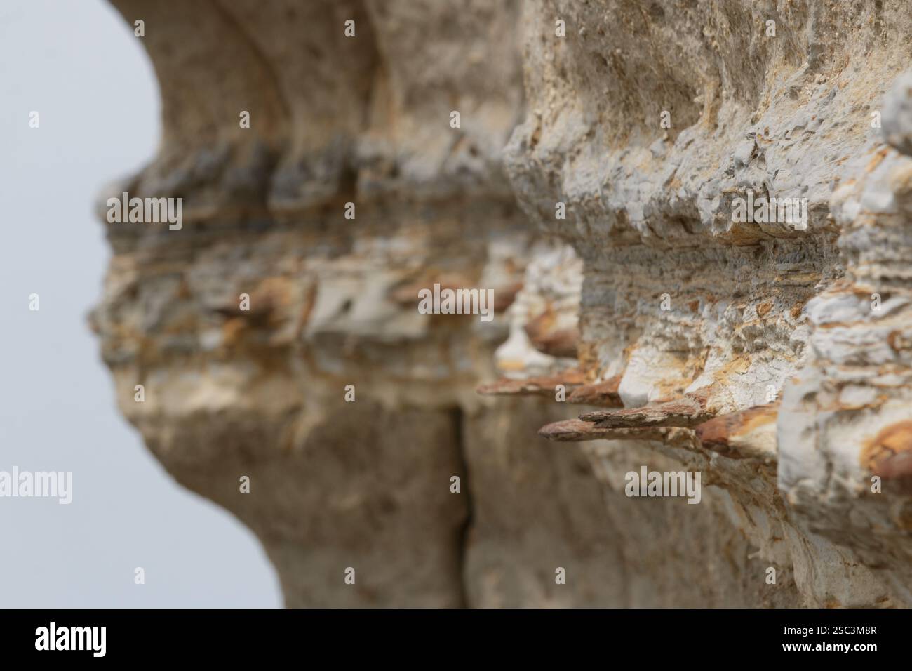 Cliff rock layers hi-res stock photography and images - Alamy