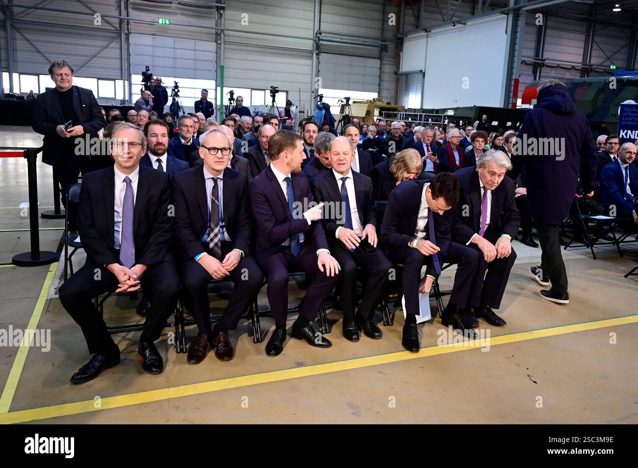 Henri Poupart-Lafarge, Tim Dawidowsky, Michael Kretschmer, Olaf Scholz ...