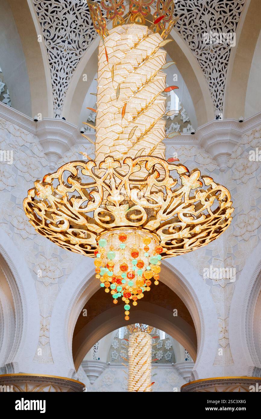 View of Sheikh Zayed Grand Mosque in Abu Dhabi. Inside mosque with ...