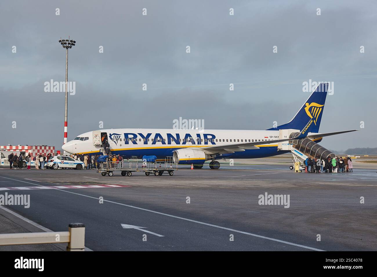 Ryanair plane departing from Budapest International Airport, Passengers ...