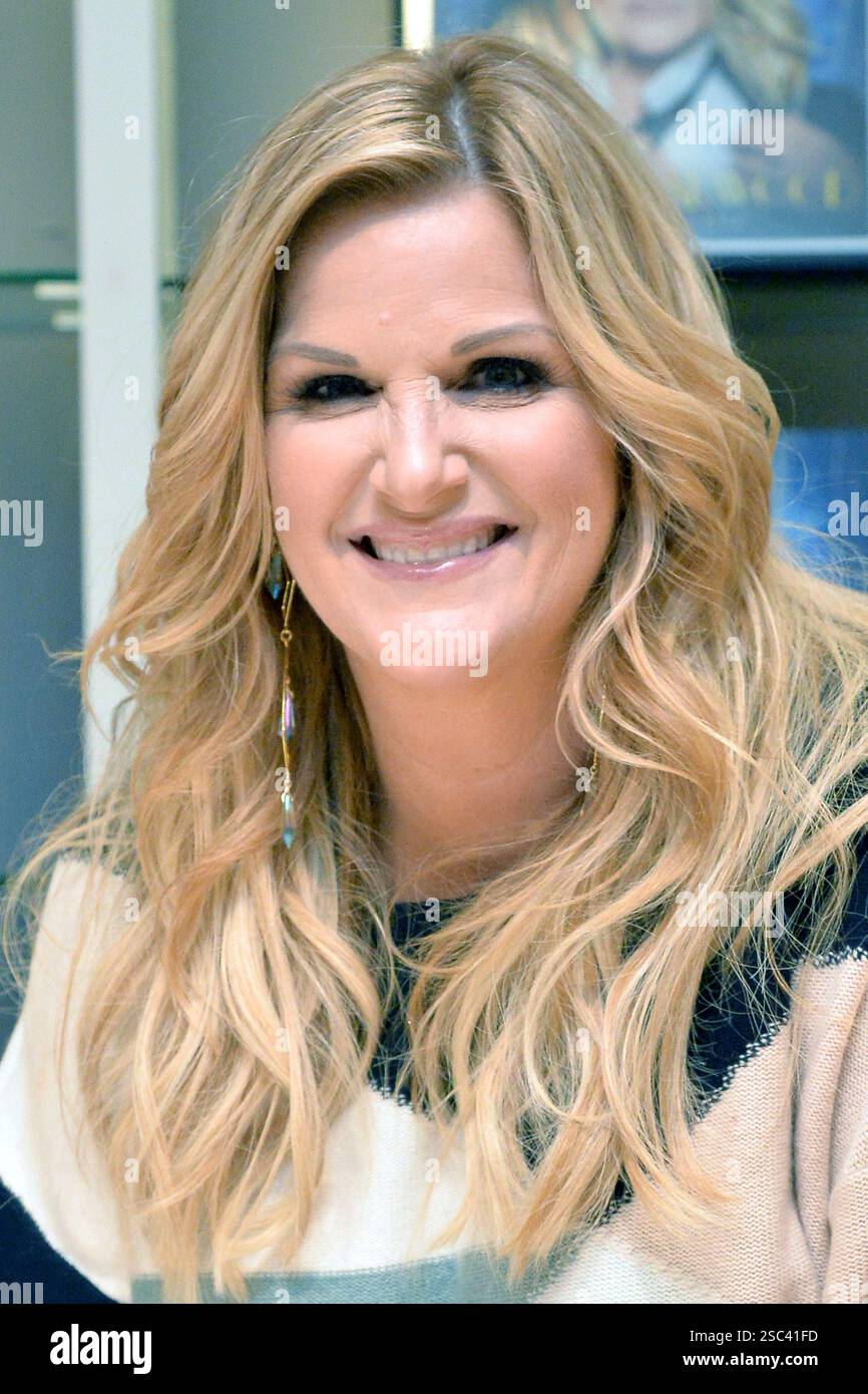 Trisha Yearwood’s celebrates the release of her new album, Let’s Be ...