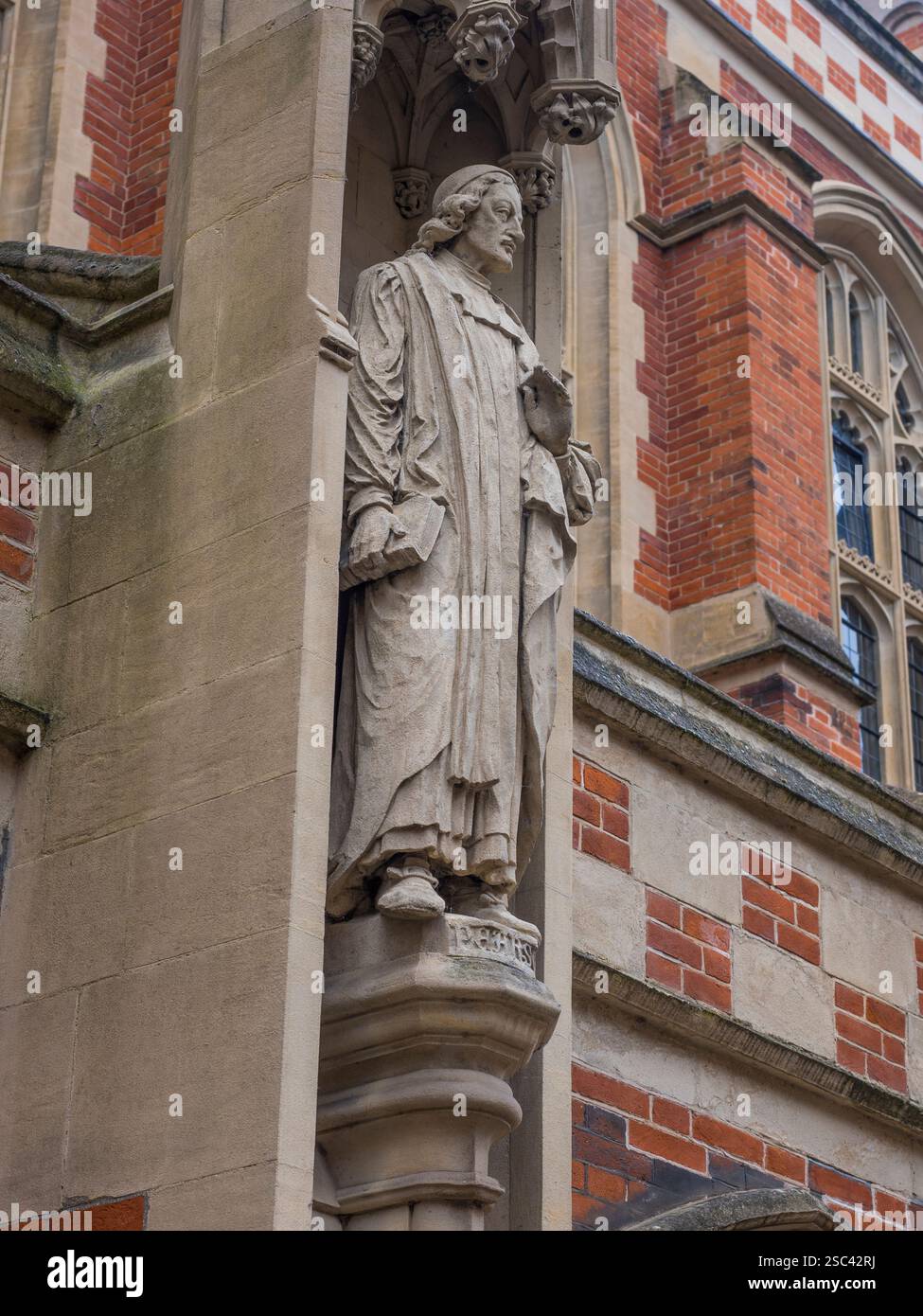 Statue of john pearson hi-res stock photography and images - Alamy