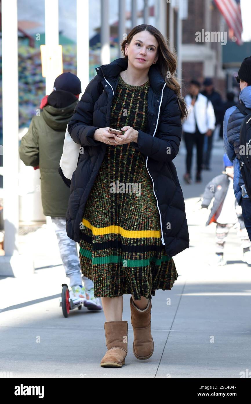 Sutton foster younger 2019 hi-res stock photography and images - Alamy