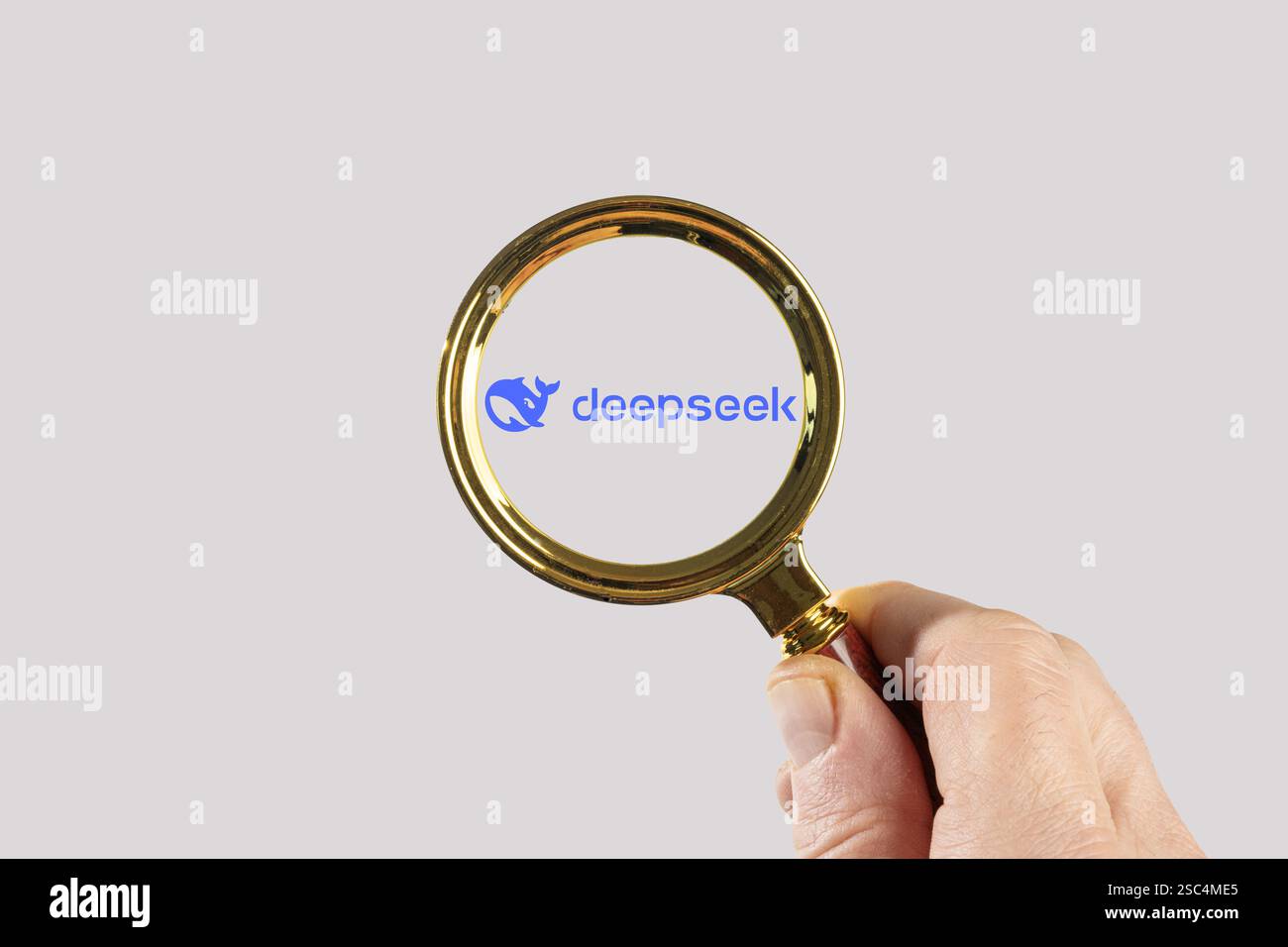 Deepseek ai model hi-res stock photography and images - Alamy