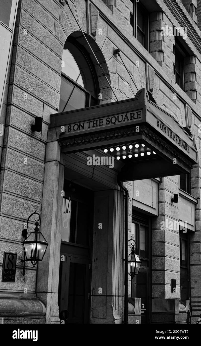 "on the square" building on E. broad St in downtown Columbus Ohio. USA ...