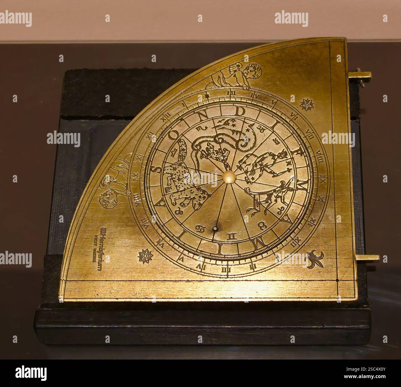 Ships quadrant hi-res stock photography and images - Alamy