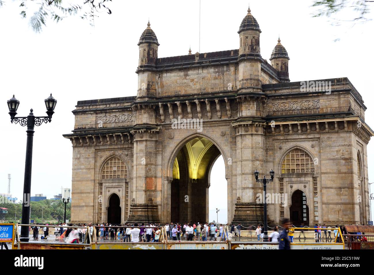 Gate of India. Bombay (Mumbai), Maharastra, India Stock Photo - Alamy