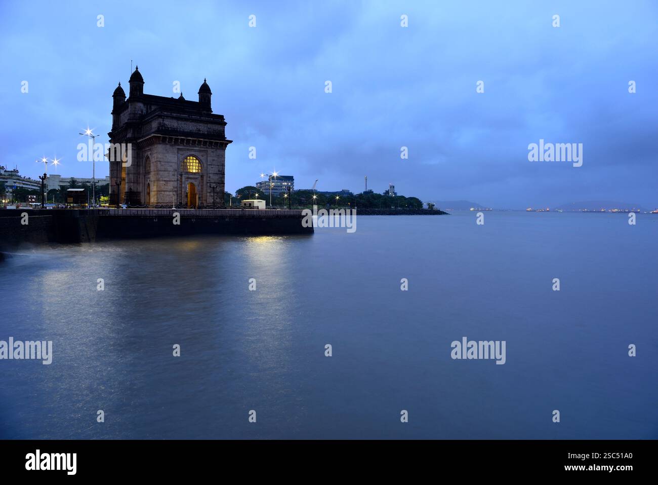 Gate of India. Bombay (Mumbai), Maharastra, India Stock Photo - Alamy