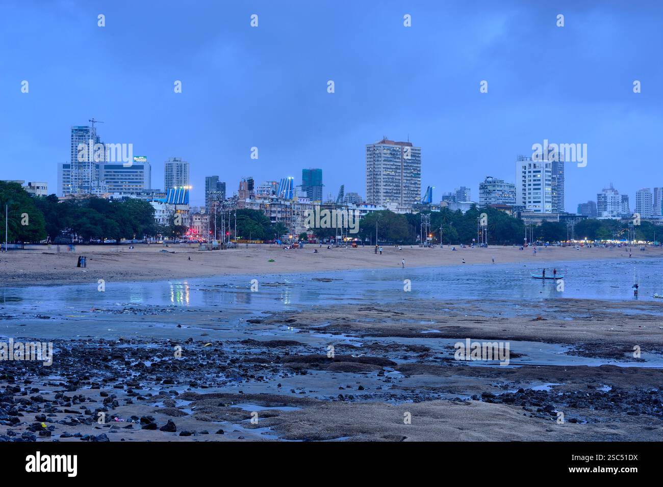Beaches of Bombay (Mumbai), Maharastra, India Stock Photo - Alamy