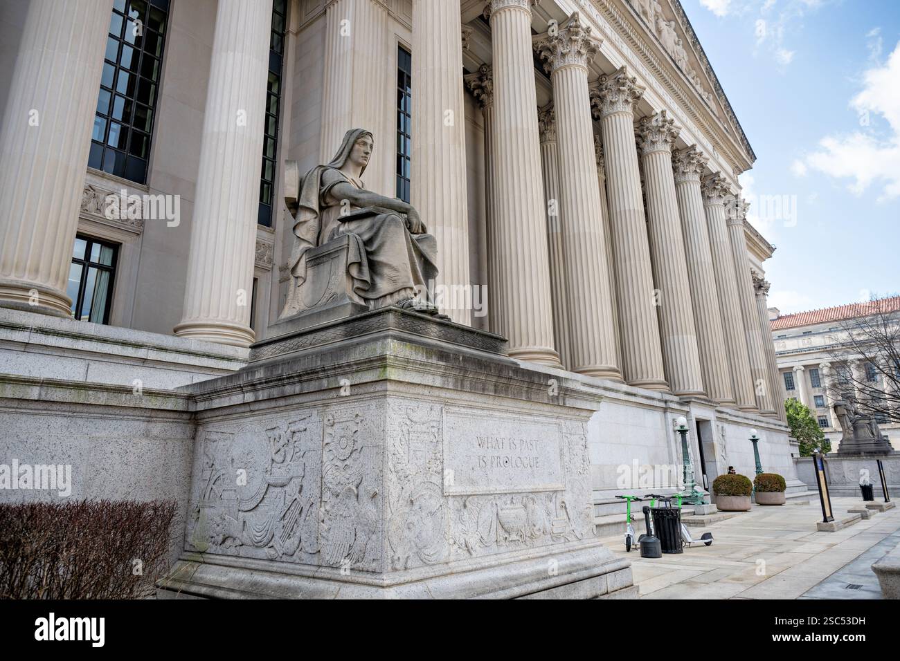 WASHINGTON DC, United States — "The Future," a 12-foot limestone statue ...