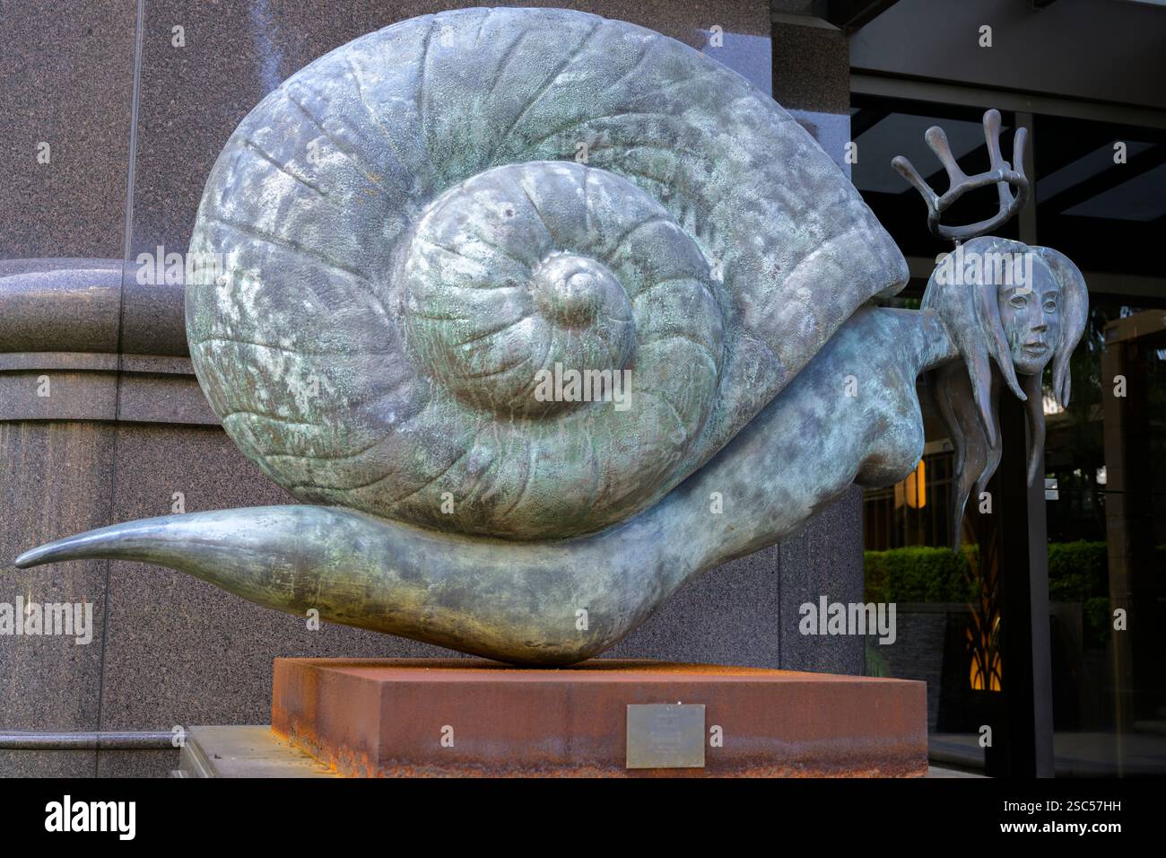 Snail Queen, Salvador Dali Stock Photo - Alamy