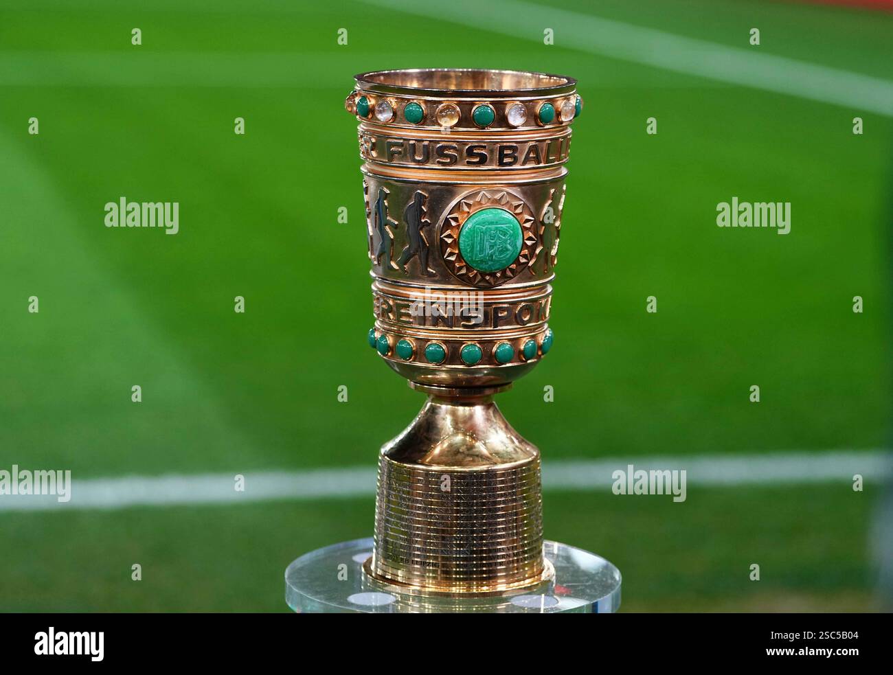 Stuttgart, Germany. 04th Feb, 2025. February 04 2025: DFB Pokal throphy ...