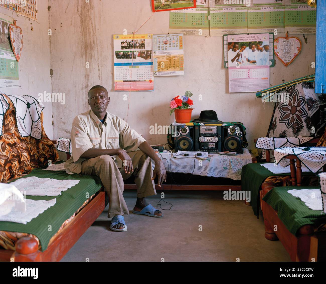 Mobile radio art hi-res stock photography and images - Alamy