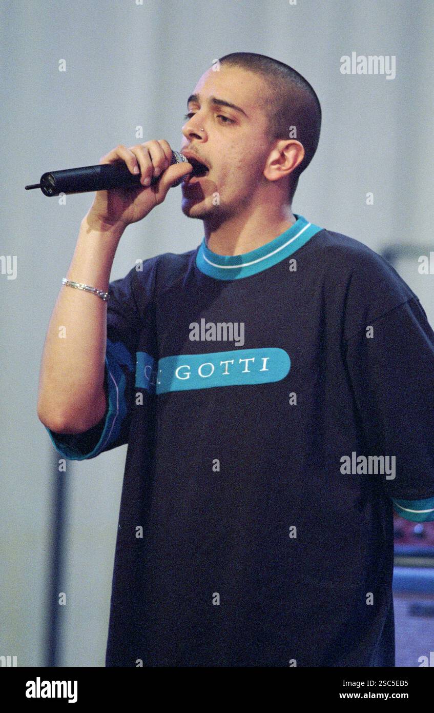 Tormento singer hi-res stock photography and images - Alamy