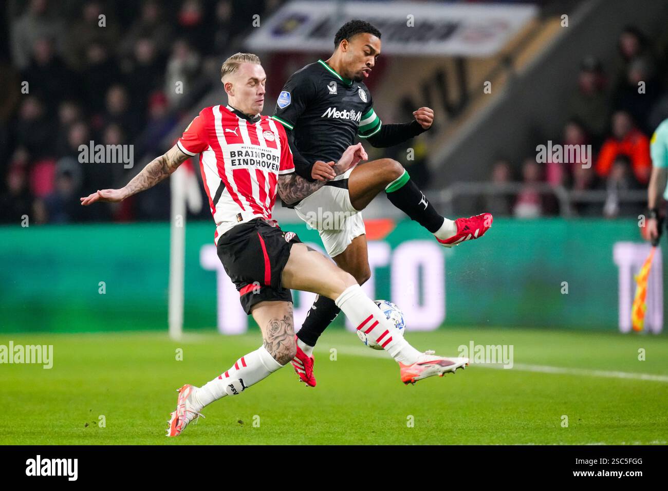 Eindhoven, The Netherlands. 05th Feb, 2025. Eindhoven - Rick Karsdorp of PSV Eindhoven, Quinten ...