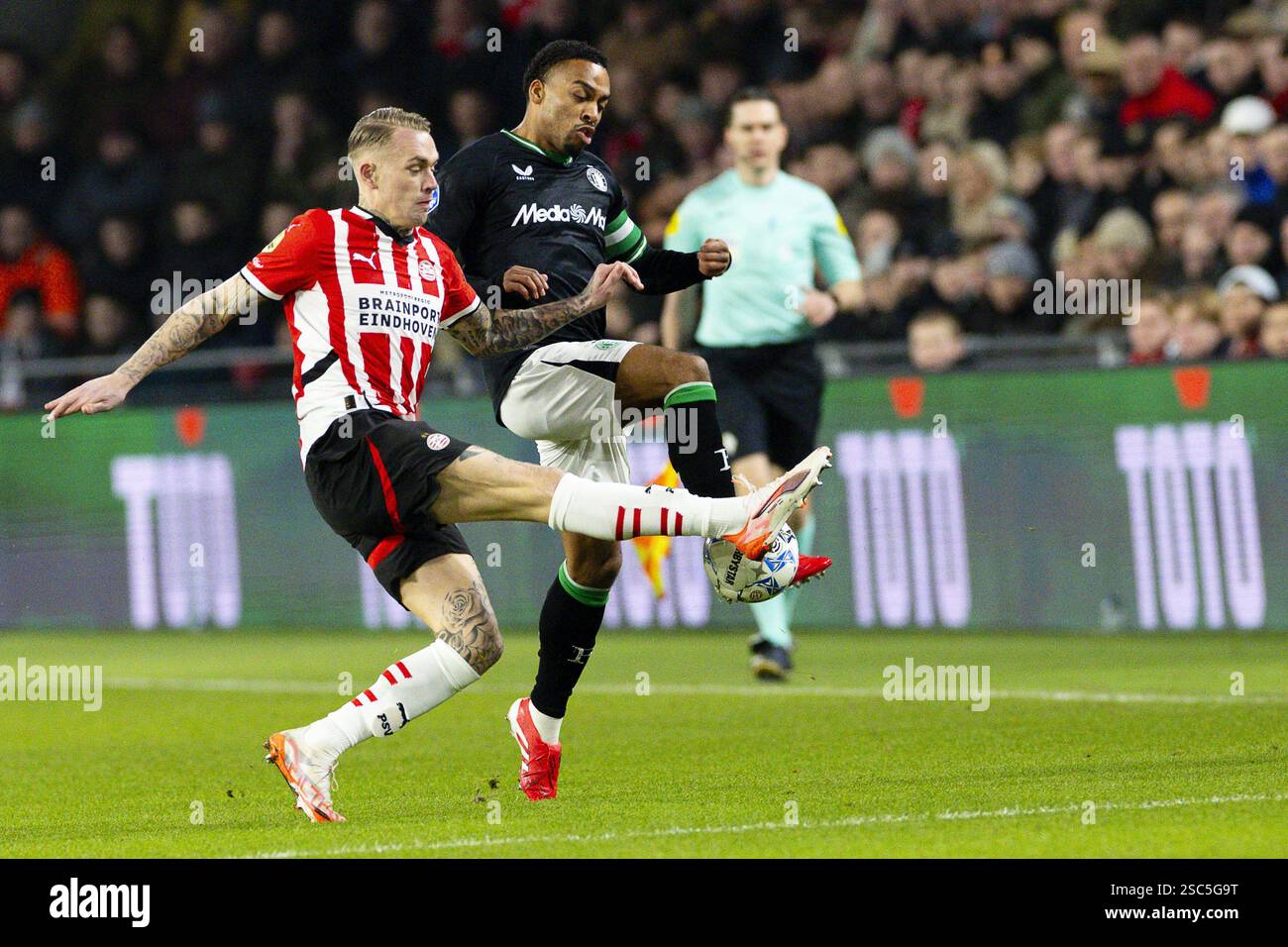 Eindhoven, Netherlands. 05th Feb, 2025. EINDHOVEN, 05-02-2025, Philips Stadium, football, KNVB ...