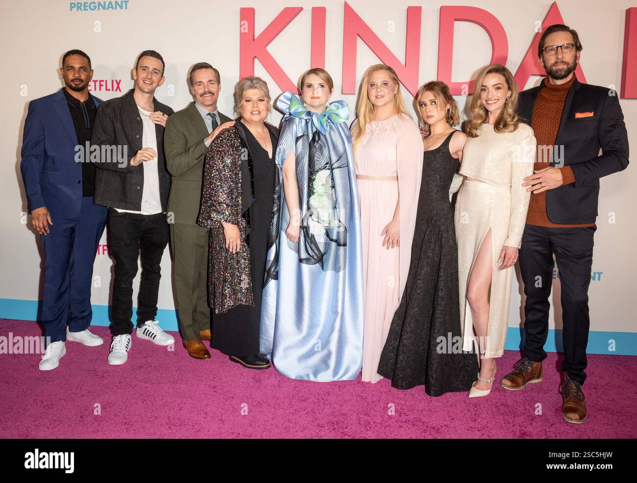 Tyler Spindel, Will Forte, Urzila Carlson, Jillian Bell, Amy Schumer ...