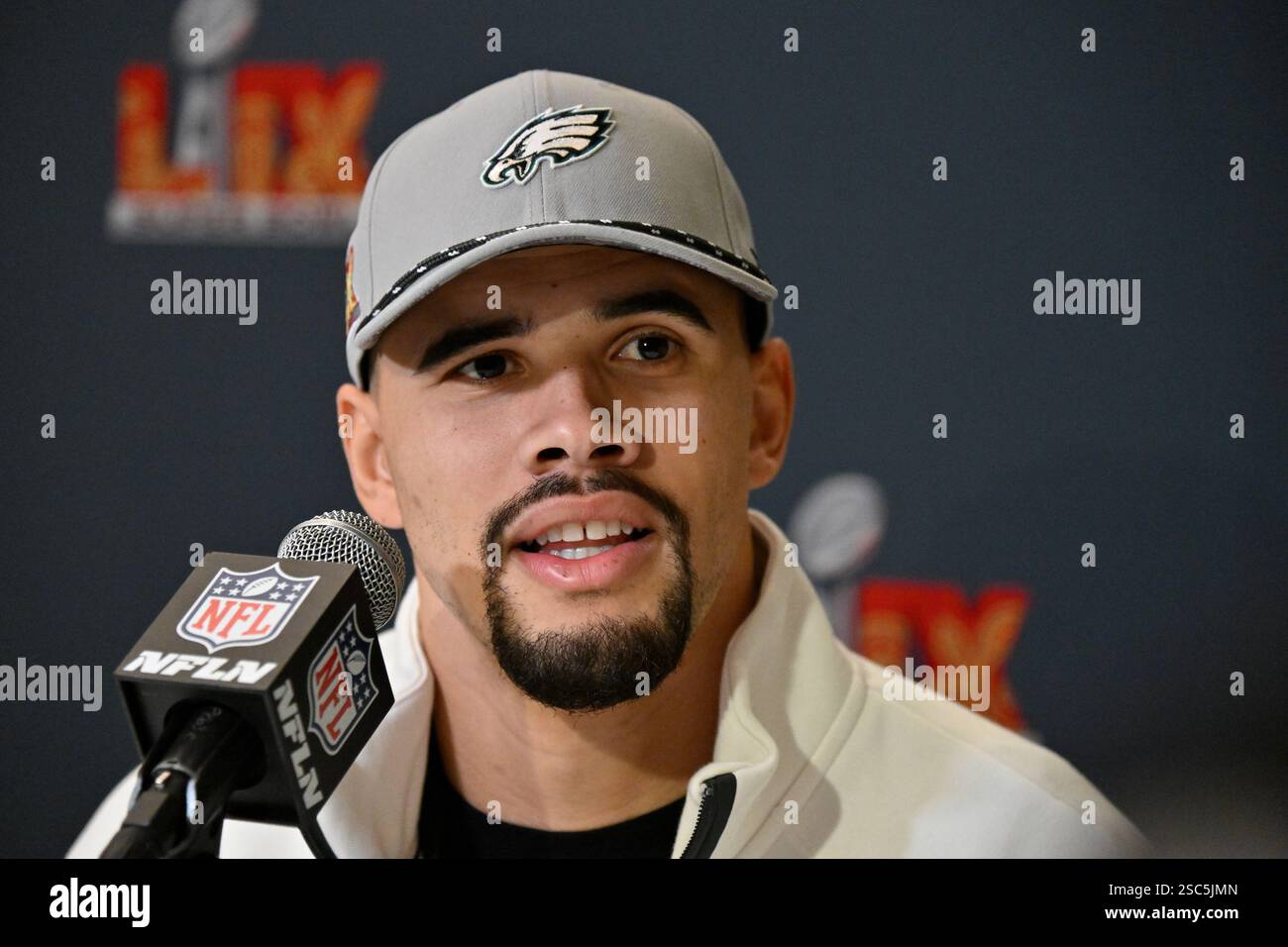 Caesars Superdome. 5th Feb, 2025. New Orleans LA; Philadelphia Eagles ...