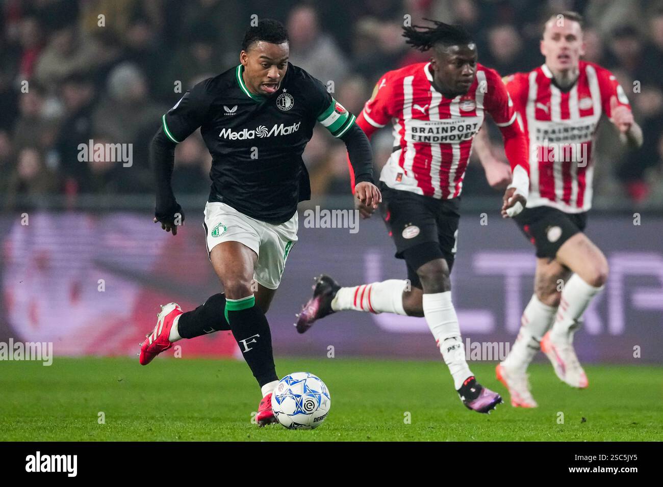 Eindhoven, The Netherlands. 05th Feb, 2025. Eindhoven - Quinten Timber of Feyenoord during the ...