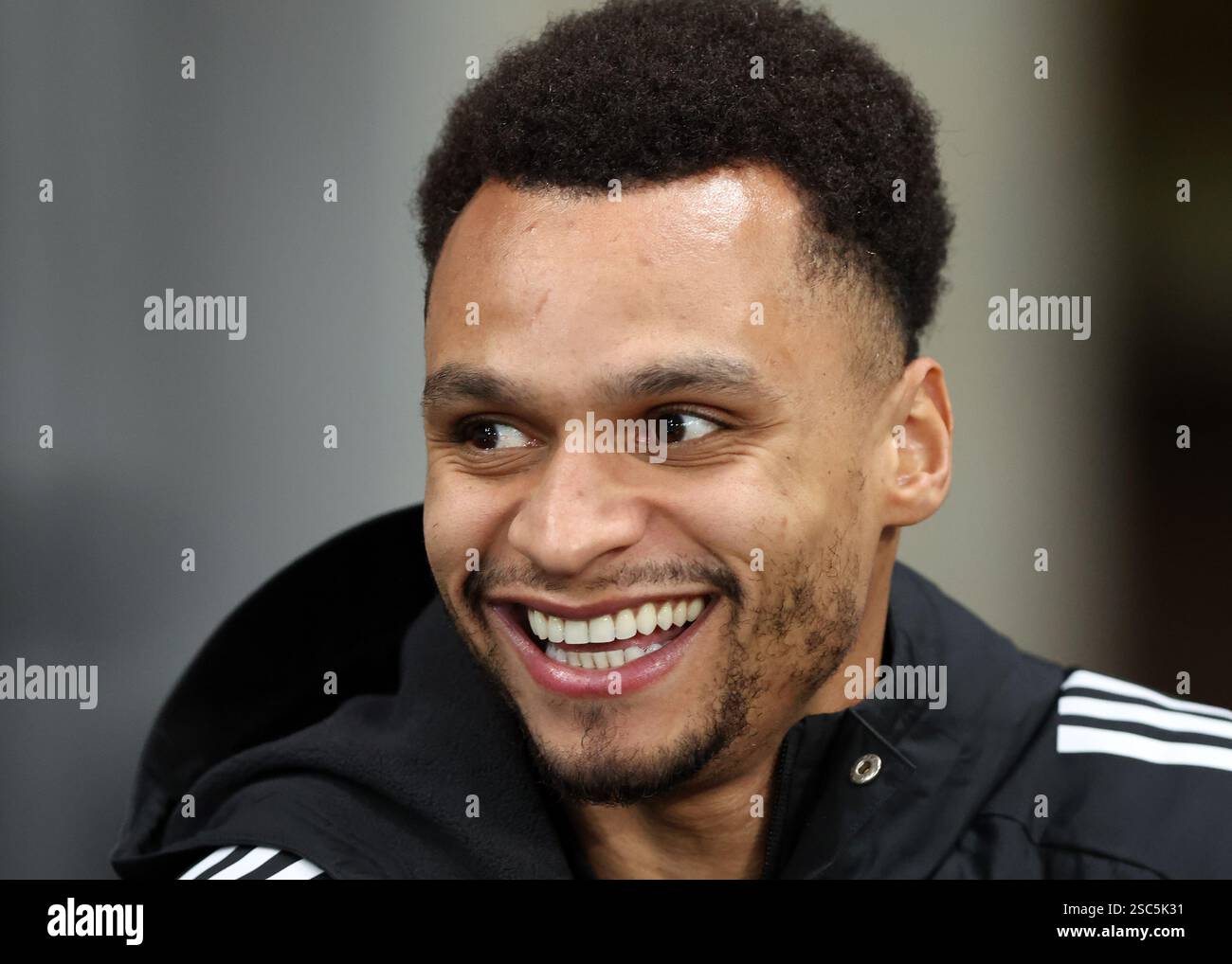 Newcastle Upon Tyne, UK. 5th Feb, 2025. Jacob Murphy of Newcastle ...